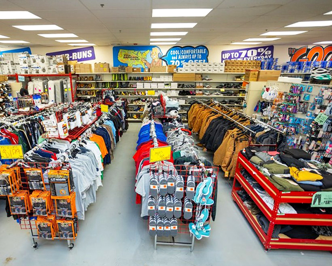 Fashion without the fuss! Racks of name-brand clothing at jaw-dropping prices prove style doesn't have to break the bank.