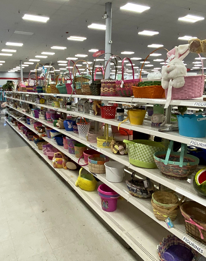 Easter baskets galore! This colorful collection could make the Easter Bunny himself question his crafting abilities.