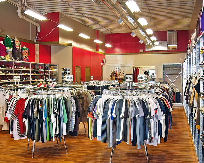 The well-organized interior makes hunting for hidden gems less daunting, with clear signage guiding you through this fashion labyrinth.