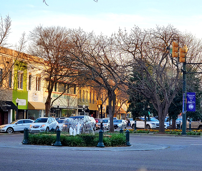 Aiken's downtown fountain creates a peaceful centerpiece amid historic buildings. The perfect spot to people-watch while pretending to read a book.