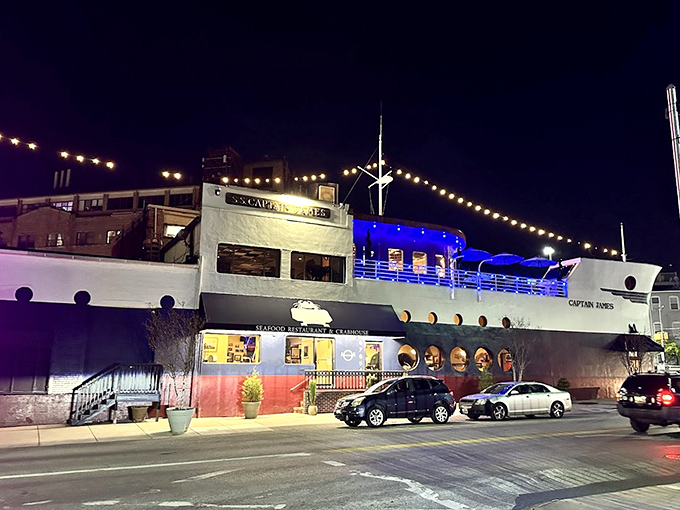 Not just a restaurant – a landmark! Captain James' ship-shaped building is Baltimore's most photographable feast.