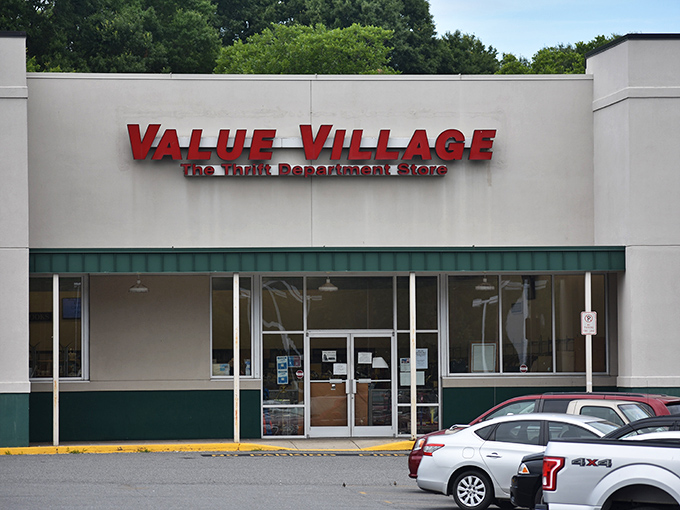 Value Village: where "thrift department store" isn't an oxymoron. Clean lines and organized aisles make bargain hunting civilized.
