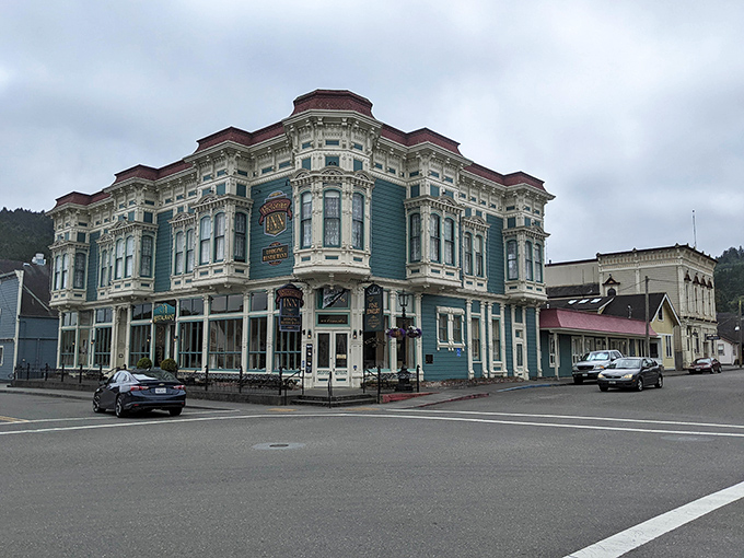 Ferndale's Victorian "gingerbread" houses create a fairy tale streetscape that Walt Disney would have envied completely.