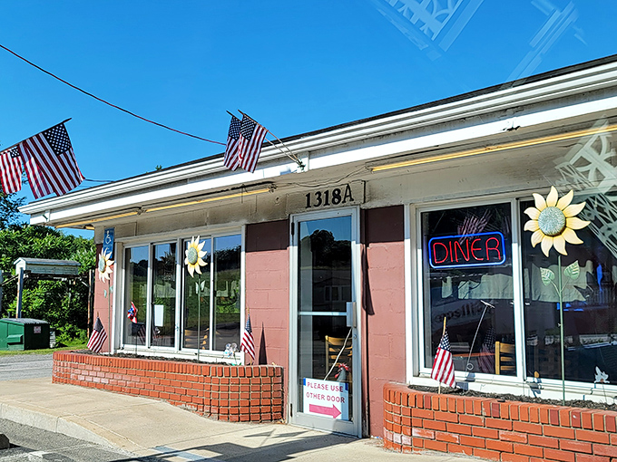 Think pink! This Valencia gem brings sunshine to Pennsylvania, one sunflower decoration and syrup-soaked pancake at a time.