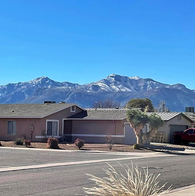 Sierra Vista's main street offers small-town charm with big mountain views&mdash;like Mayberry, if Andy and Barney had spectacular scenery.