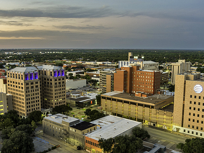Wichita Falls' downtown streets offer plenty of parking and room to breathe&mdash;a refreshing change from big city gridlock.