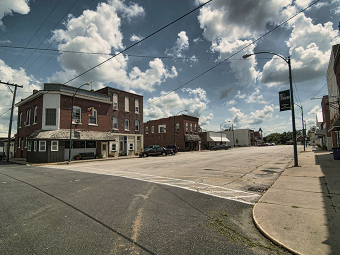 Under wide Midwestern skies, Atkinson’s quiet downtown shows off brick buildings, open streets, and small-town charm that feels warm and welcoming.