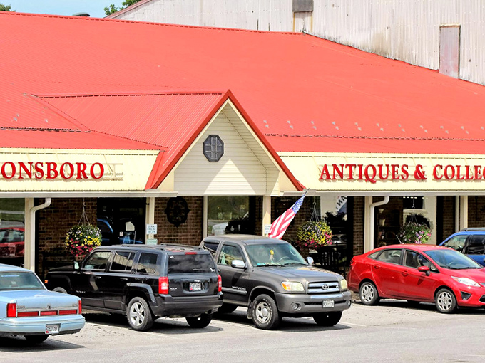 The charming fa&ccedil;ade of Auction Square Market Place invites you in for a day of discovery. Norman Rockwell would approve!