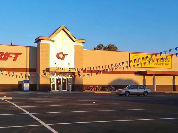 Memphis thrifters know: behind this unassuming exterior lies a wonderland of pre-loved possibilities and unexpected finds.