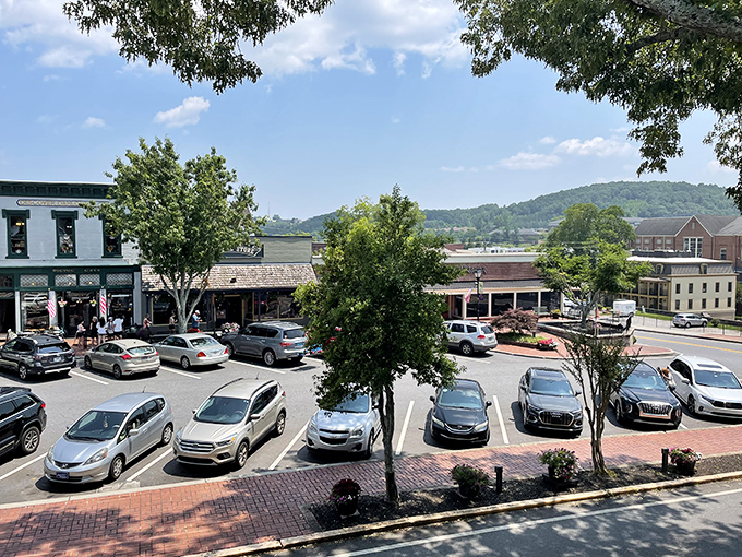 Dahlonega&rsquo;s mountain-view street, with its spacious parking area, sets the scene for a historic town where America&rsquo;s first gold rush began&mdash;long before California claimed the fame!