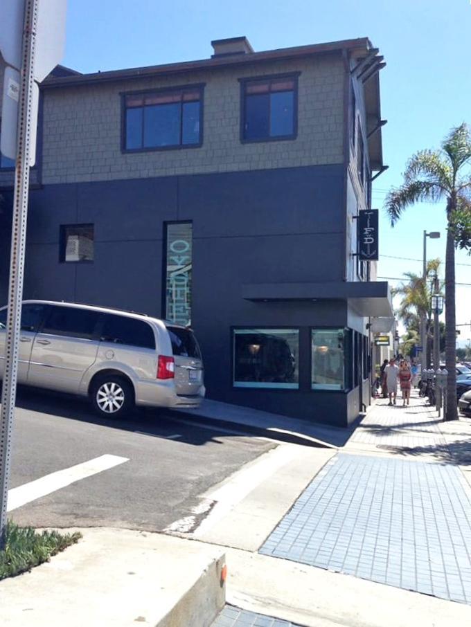 Clean lines and outdoor seating create the perfect backdrop for watching Manhattan Beach life unfold over exceptional seafood.