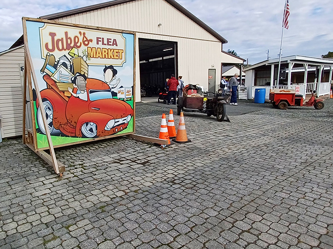 The thrill of the hunt begins here! Jake's Flea Market's outdoor vendors create a festive atmosphere where bargains await around every corner.
