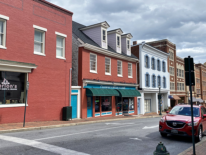 Staunton's architectural rainbow would make any movie location scout swoon. Just add a coffee and start strolling.