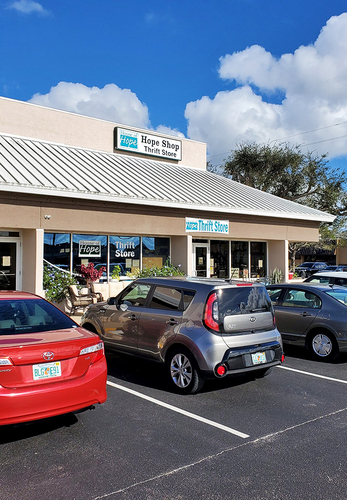 Blue skies and thrift finds &ndash; a perfect Florida afternoon waiting to happen at this Stuart gem.