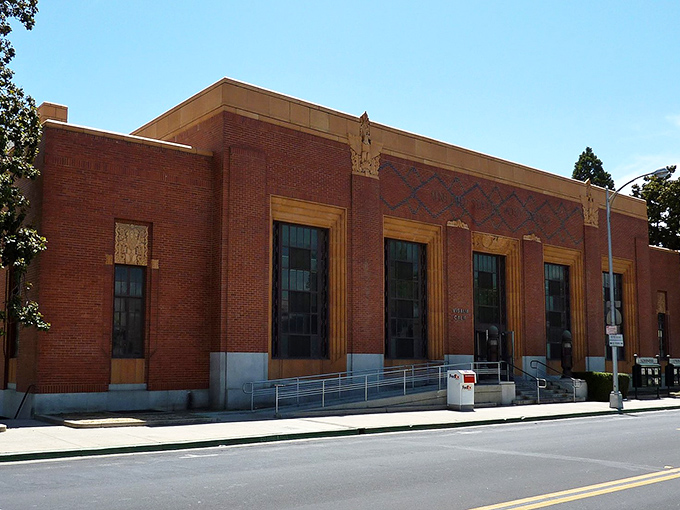 Visalia's charming downtown streets offer affordable pleasures year-round. The trees provide shade in summer and a show in autumn.