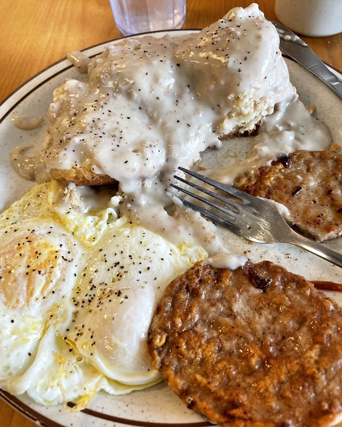 Biscuits and gravy that could make a cardiologist weep&mdash;both from professional concern and personal temptation.