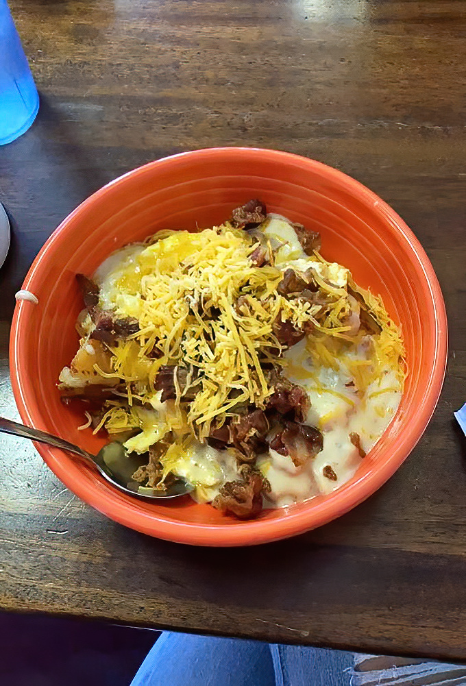 Breakfast bowls here aren't just trendy &ndash; they're hearty masterpieces that understand what real hunger means.