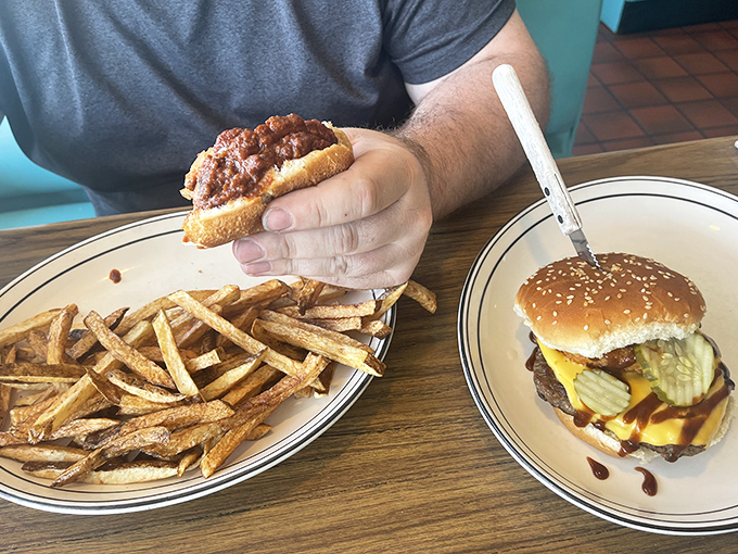 Burger bliss achieved! Those hand-cut fries aren't just a side dish&mdash;they're the supporting actors that deserve their own Oscar in this delicious drama.