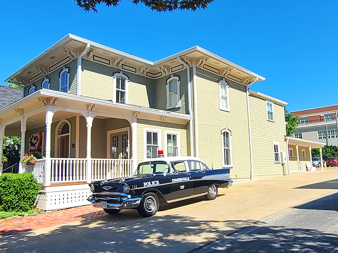 This sunshine-yellow Victorian beauty with its welcoming porch could make even the most dedicated city dweller contemplate small-town life. 