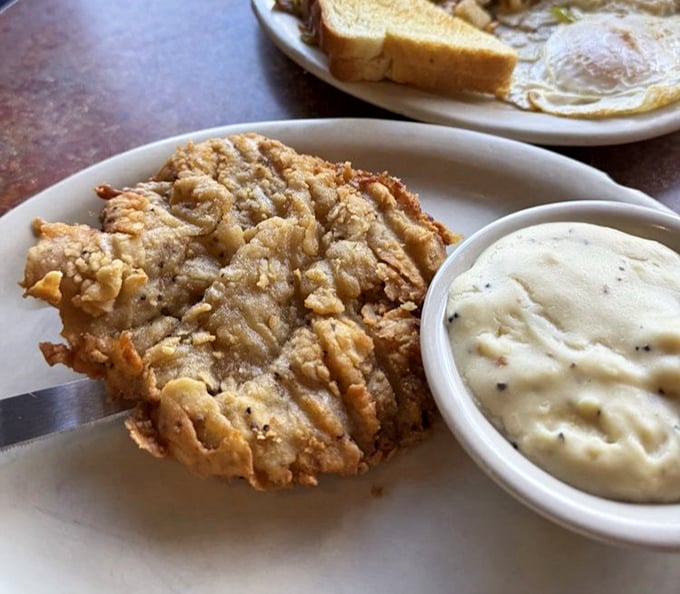 Behold the golden masterpiece that makes grown Texans weep tears of pure, gravy-soaked joy and nostalgia.