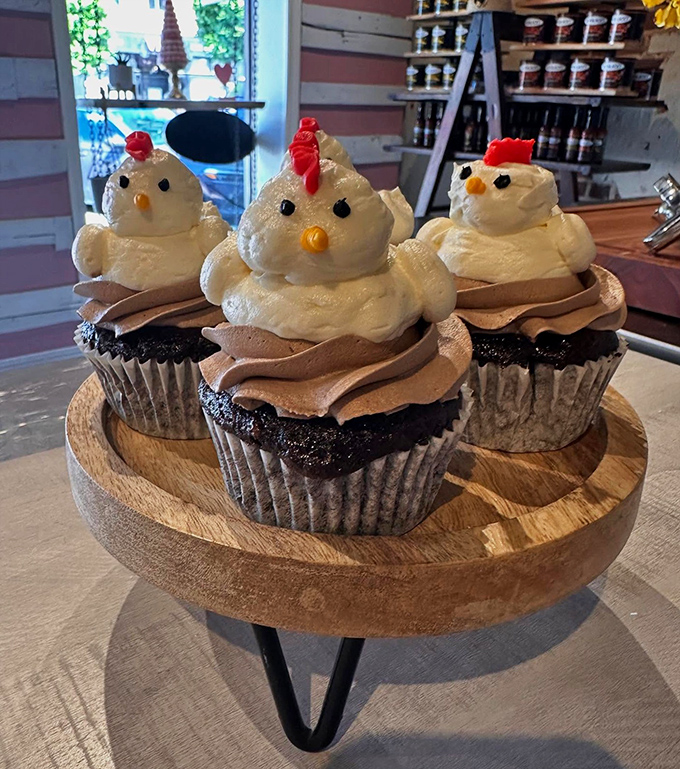 These chicken-shaped cupcakes aren't just adorable&mdash;they're the confectionery equivalent of finding an extra $20 in your winter coat pocket.