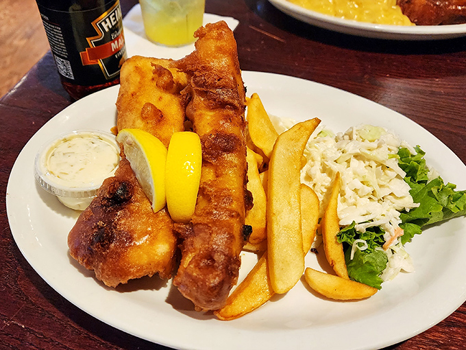 Golden-battered fish that shatters with each bite, alongside chips that could make a British expat weep with joy. Coleslaw for the win!