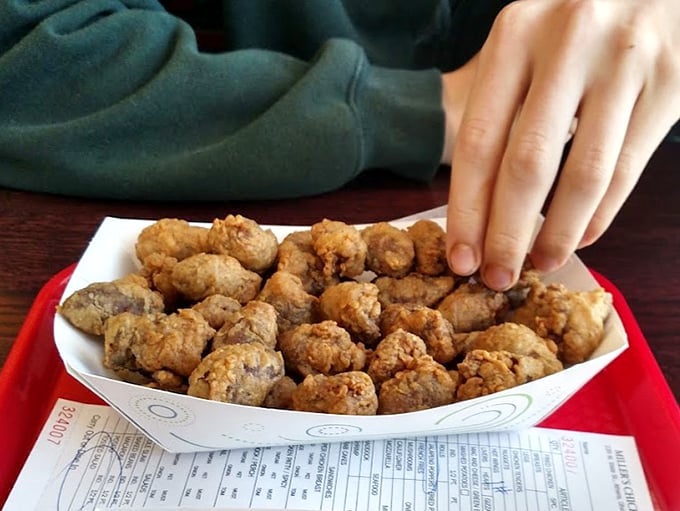 Golden-brown perfection! These fried mushrooms achieve that mythical balance of crispy exterior and juicy interior that food dreams are made of.