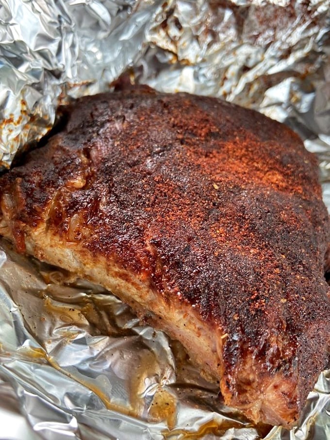 This isn't just meat; it's a masterpiece of patience. That bark on the outside is like nature's candy, hiding the tender treasure beneath.