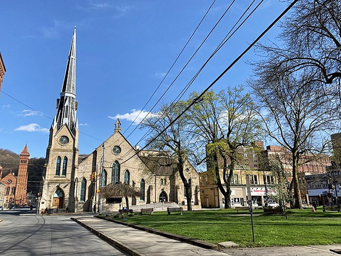 Franklin Street's historic charm costs nothing to admire but pays dividends in pure American nostalgia.