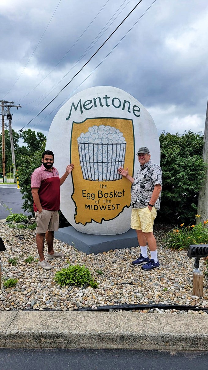 Visitors find the egg irresistible for photo ops &ndash; it's the Midwest's version of holding up the Leaning Tower of Pisa.