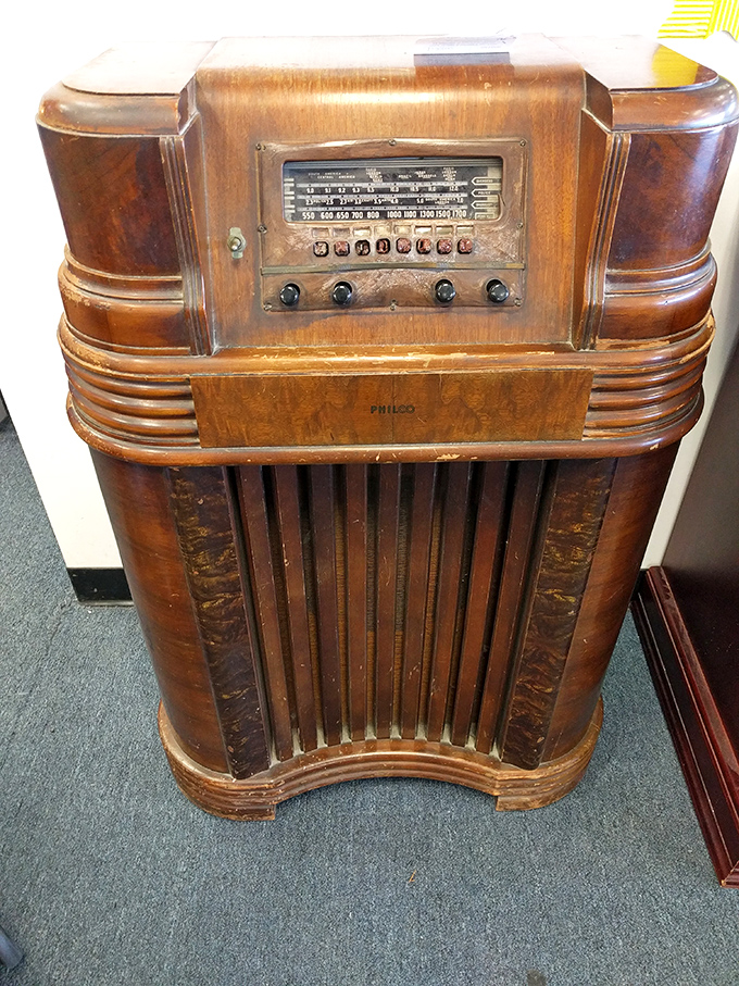 This gorgeous Philco radio has seen decades of news broadcasts and big band music. Just imagine the living rooms it's graced since the Roosevelt administration!