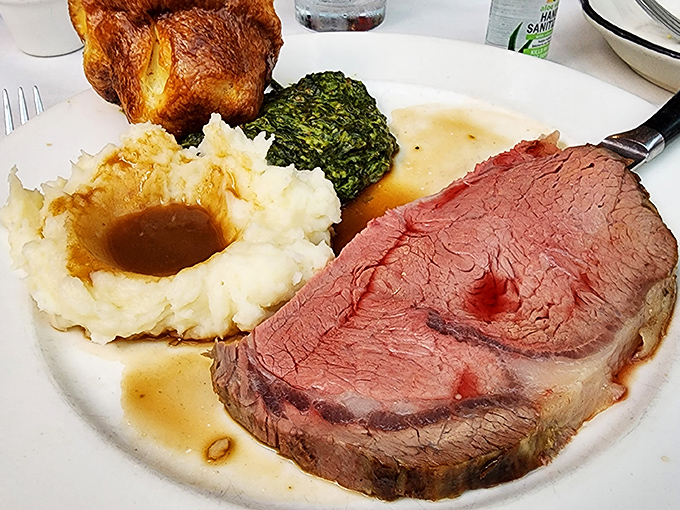 This is what happens when Yorkshire pudding and prime rib have the perfect marriage &ndash; pure bliss.