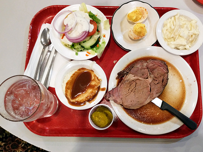 The holy grail of cafeteria dining: prime rib swimming in its natural jus, accompanied by a supporting cast of sides that know their role perfectly.