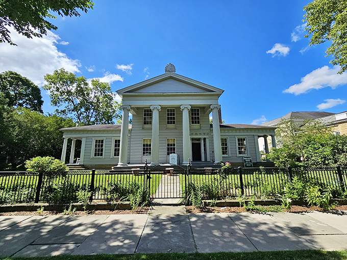 The Robbins Hunter Museum's grand columns aren't just showing off&mdash;they're inviting you into a Greek Revival masterpiece that would make Athens jealous.