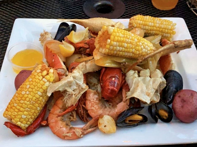 
The seafood boil that launched a thousand road trips. Corn, potatoes, and shellfish having the party your taste buds wish they were invited to. 