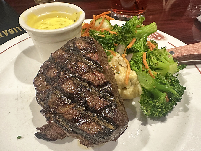 Behold the sirloin in its natural habitat&mdash;perfectly charred exterior, pink interior, and accompanied by its lifelong companions: mashed potatoes and broccoli.