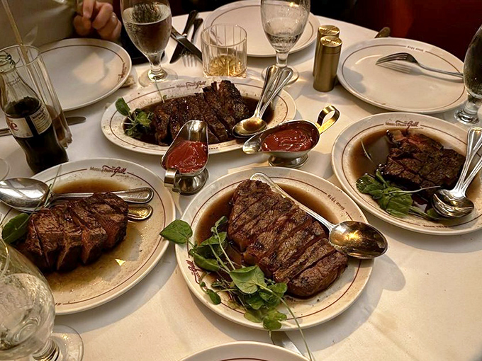 Steak paradise found! These perfectly charred beauties arrive with the confidence of performers who know they're the headliners of Hollywood's longest-running culinary show.