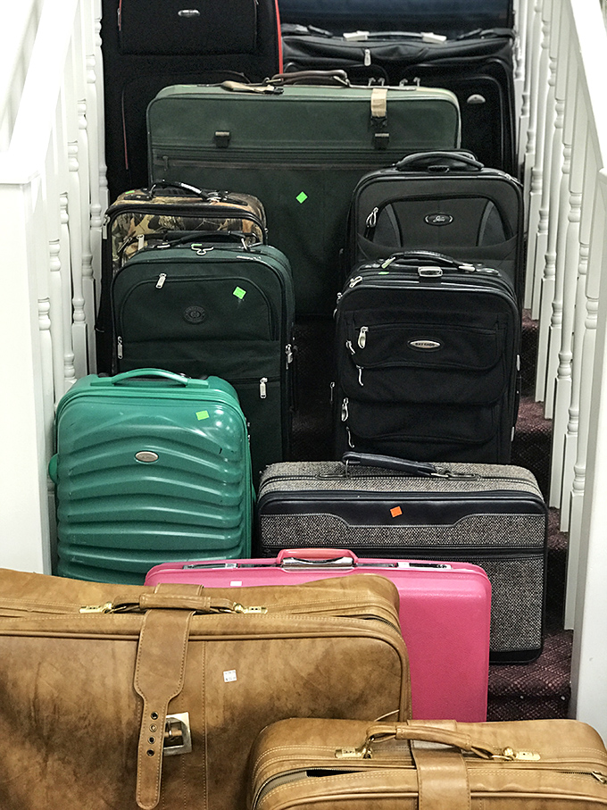 Luggage heaven! From vintage hardshells to modern rollers, these pre-loved travel companions are just waiting to embark on new adventures with budget-conscious globetrotters.