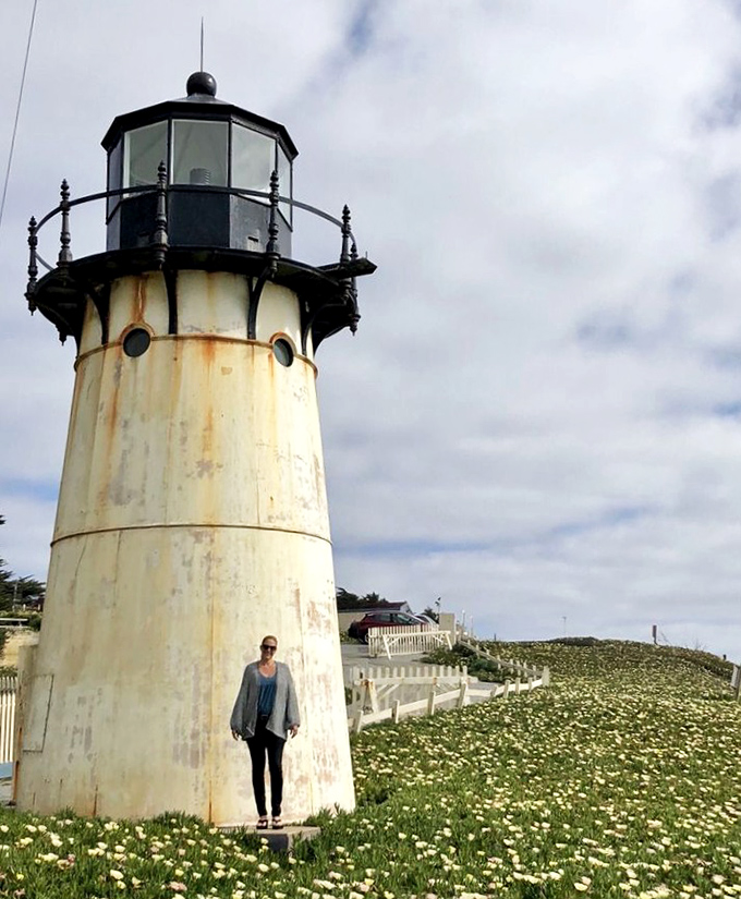 The lighthouse provides perfect scale against a field of spring daisies. Even the most amateur photographers can capture frame-worthy shots at this photogenic spot.