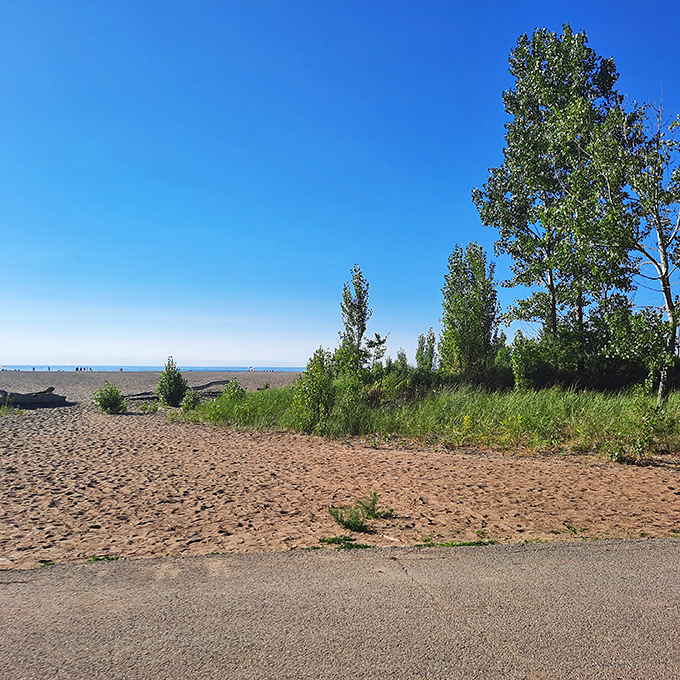 Where sand meets sky meets water&mdash;this isn't the Caribbean, folks, it's Ohio's best-kept secret hiding in plain sight.
