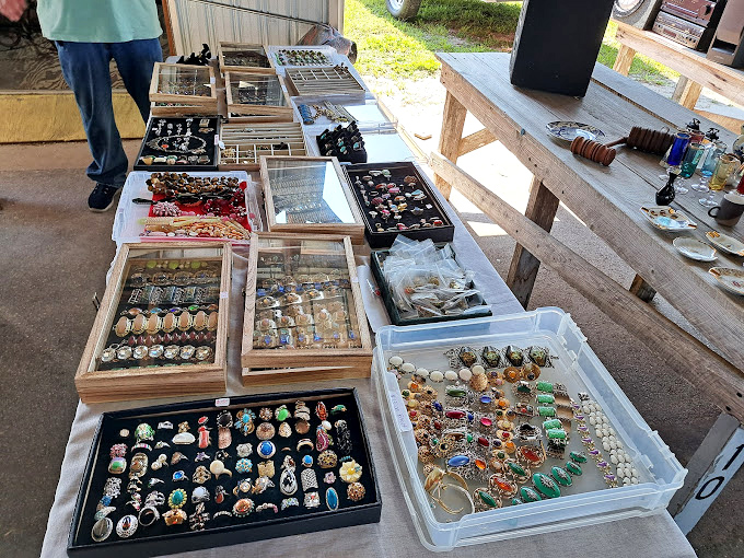 Jewelry hunters, prepare to lose track of time! These trays of sparkly possibilities have turned casual browsers into serious collectors since day one.