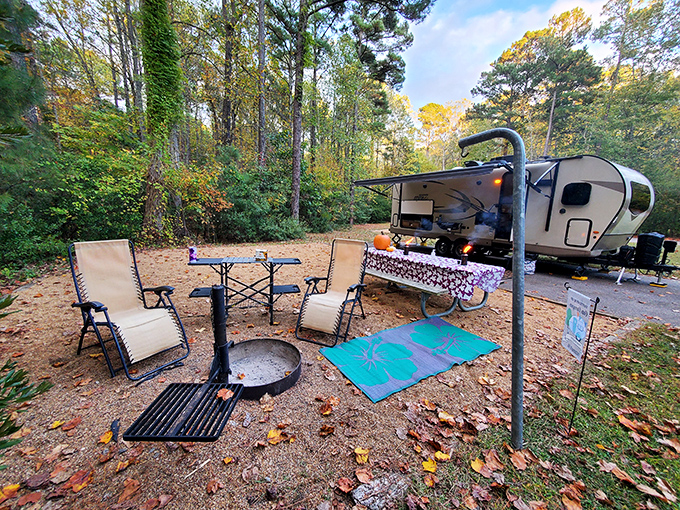 Glamping meets autumn charm at this cozy campsite. The perfect setup for those who want to commune with nature but still enjoy a comfortable chair.