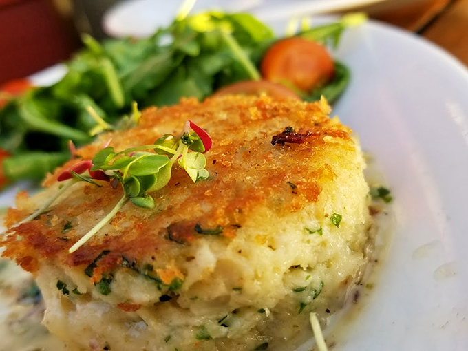 The legendary crab cake&mdash;more crab than cake, really. Like finding the perfect dance partner, it's all about that delicate balance of crispy exterior and sweet interior.