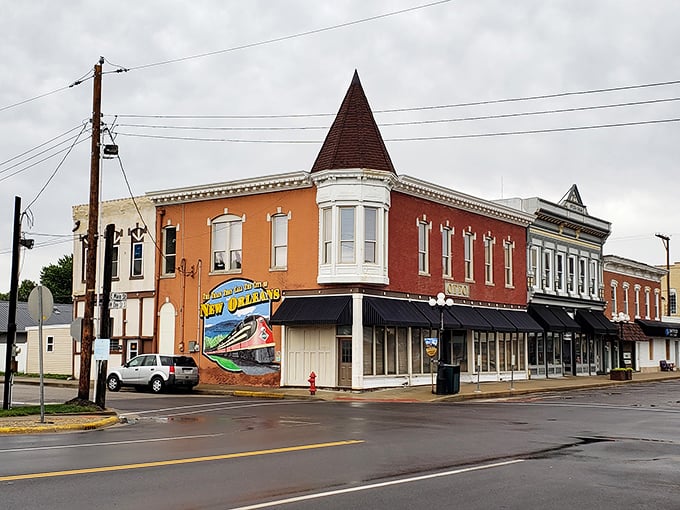 Downtown Arcola's colorful buildings and vintage architecture create a Norman Rockwell painting come to life. That corner building practically demands you stop and browse.