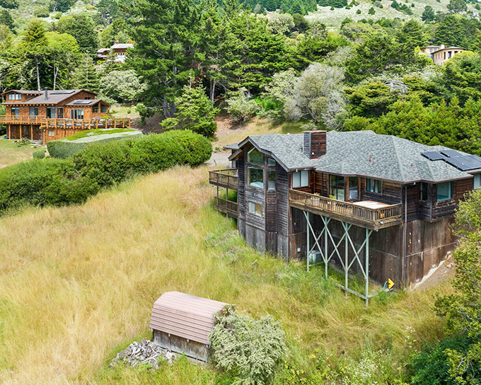 Rustic charm meets million-dollar views in these hillside hideaways &ndash; the California dream without the Hollywood price tag.