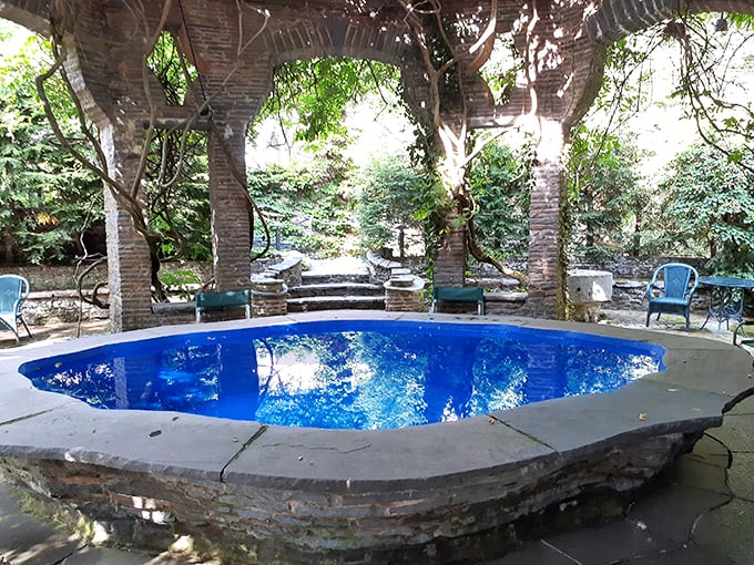 The Finger Bowl at Grey Towers isn't your average swimming pool&mdash;it's an outdoor dining innovation where dishes float across water to guests. Dinner and a show!