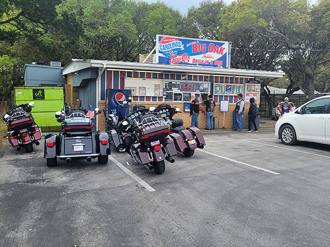 Big Oak's humble exterior hides culinary treasures that have bikers and beachgoers forming lines like it's 1975 all over again.