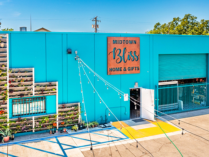 Midtown Bliss: Where the building's as colorful as the treasures inside. That turquoise facade is just the appetizer for the vintage feast within.