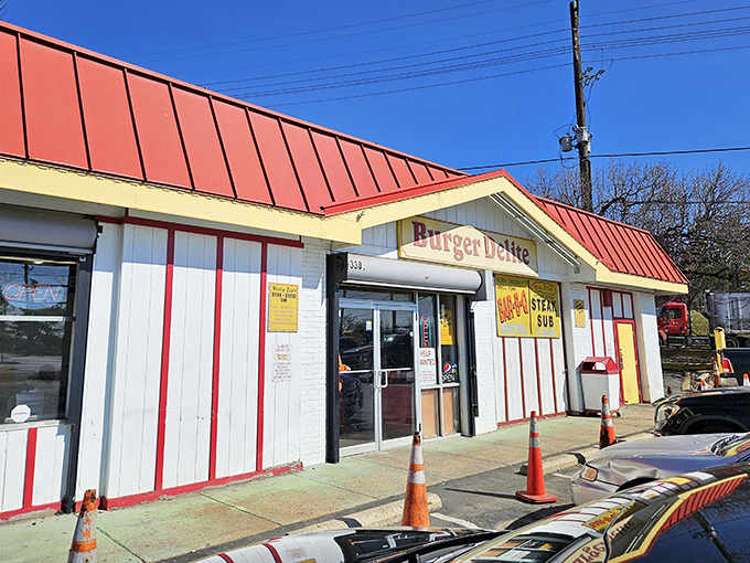 Burger Delite's humble red-roofed building is the Clark Kent of burger joints&mdash;unassuming outside, superhero flavors inside.