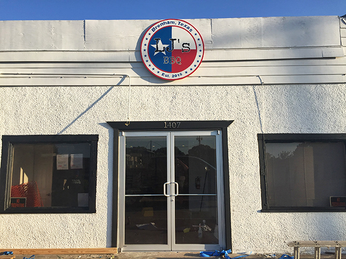 LJ's BBQ's simple storefront belies the complexity of flavors waiting inside. Don't judge this BBQ book by its cover! 